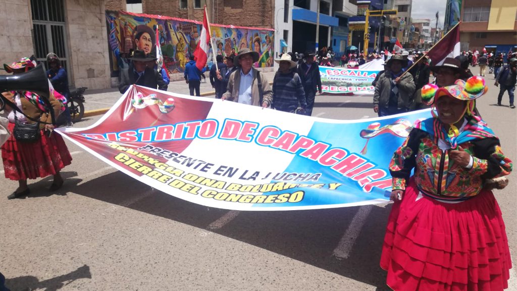 Distrito de Capachica se movilizó en la ciudad de Juliaca - Radio Onda Azul
