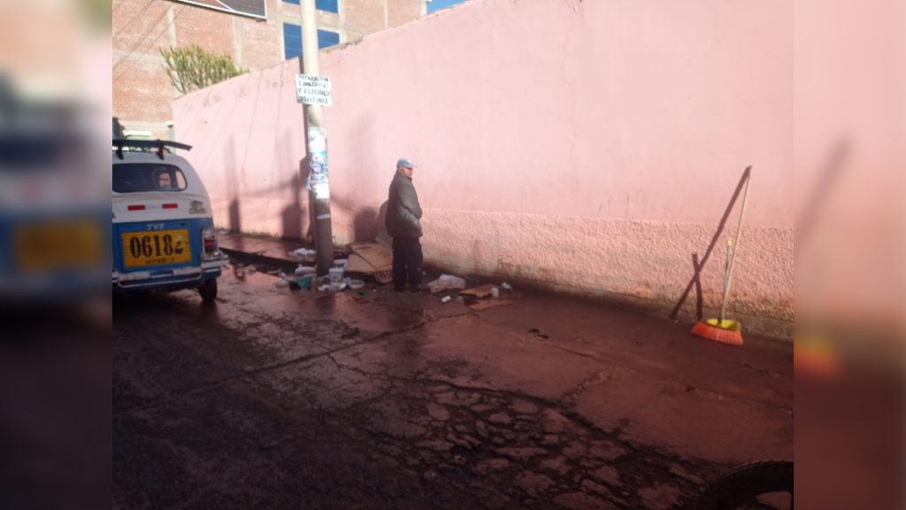 Juliaca: denuncian que exteriores del Banco de la Nación del jirón 9 de ...