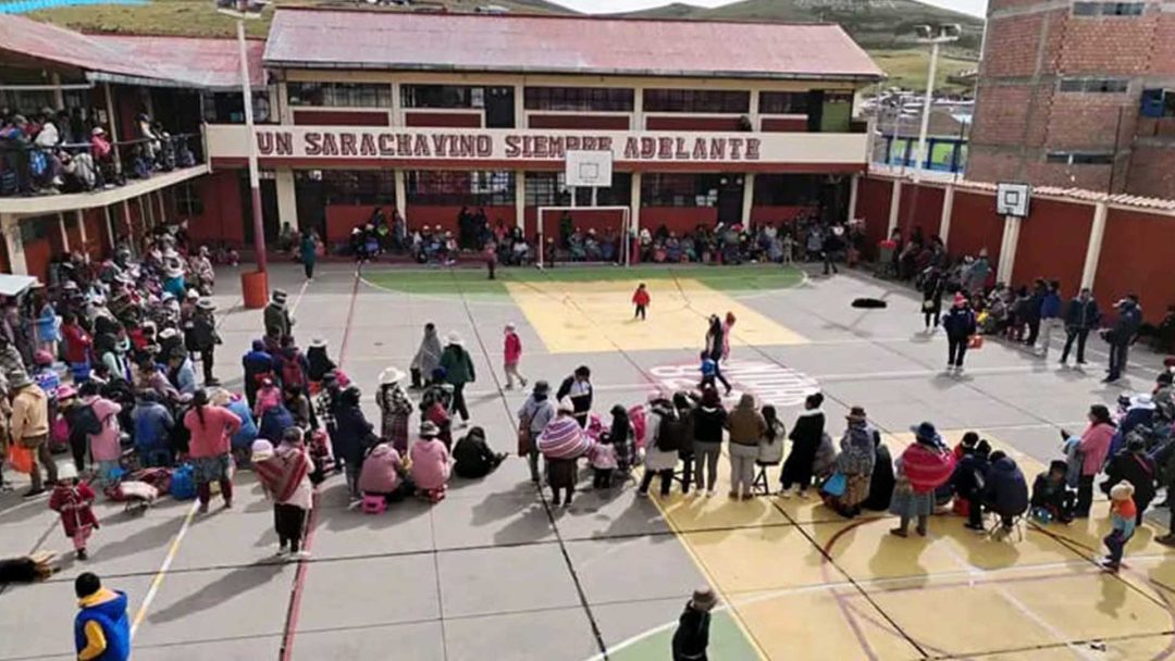 Denuncian a directora de la IEP “72164 Sara Chávez” por presunto ...