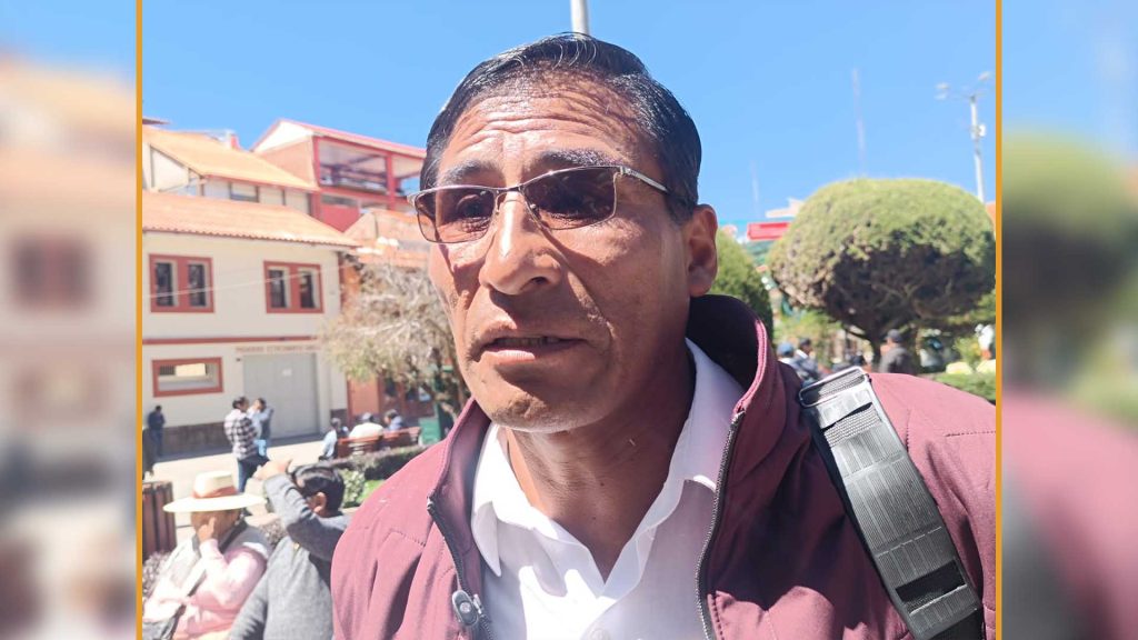 Trabajadores Administrativos De La Una Puno Se Movilizan Exigiendo La