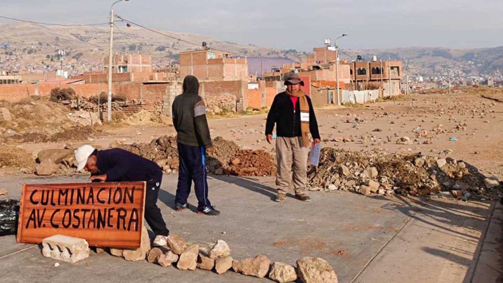 Puno: los vecinos del barrio Chanu Chanu, acordaron clausuran ...
