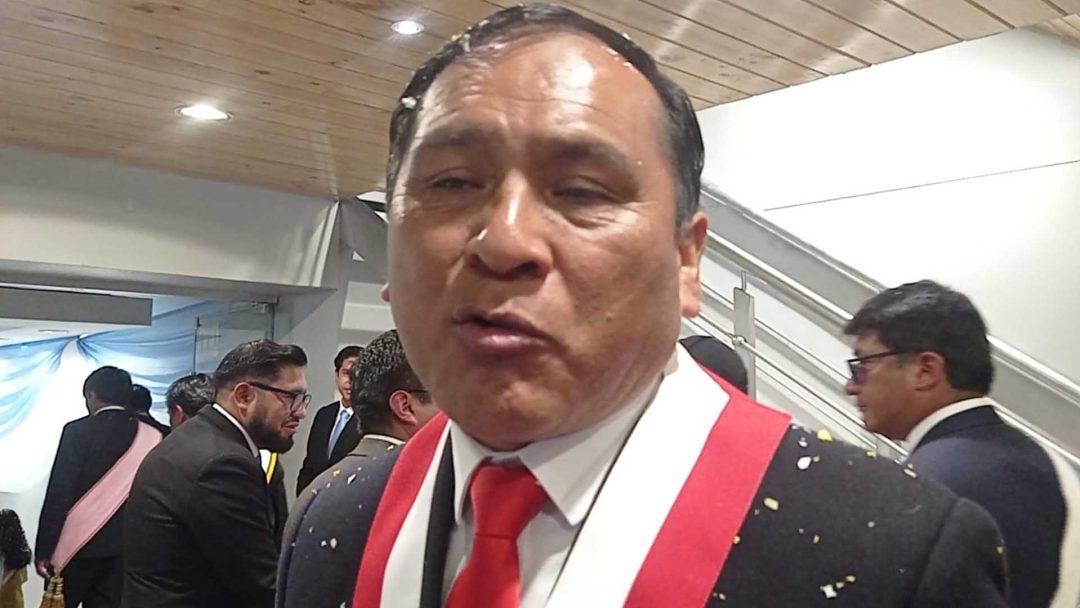 Congresista por la región de Puno asegura que tienen más deberes que ...
